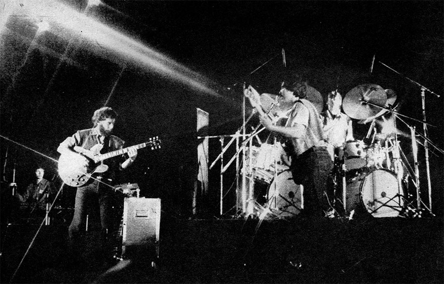 La reunión de Manal: una rapsodia porteña - Rock.com.ar